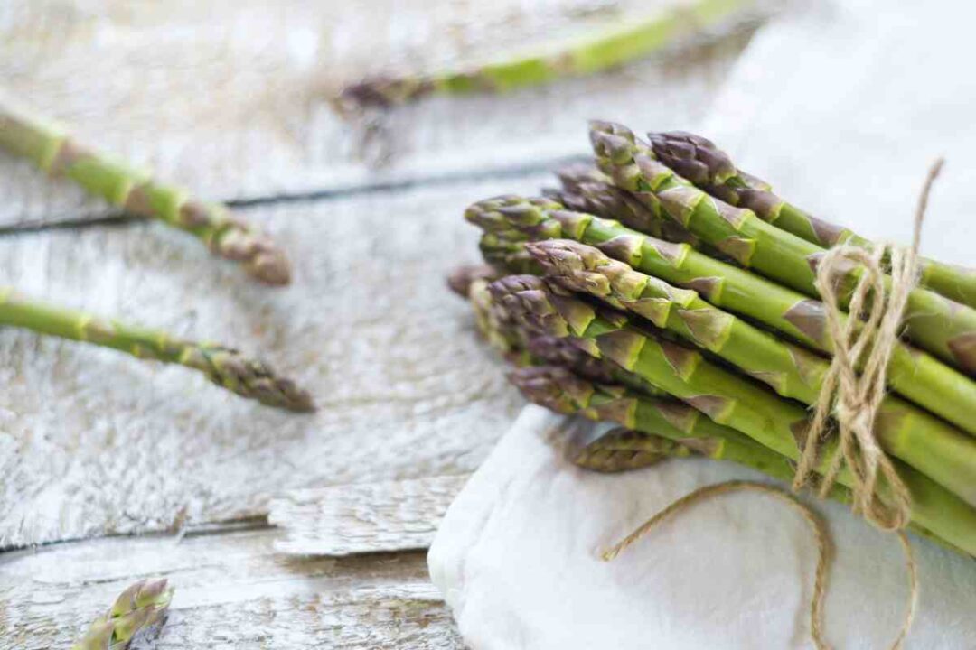 Les 4 meilleures méthodes pour cuire des asperges vertes
